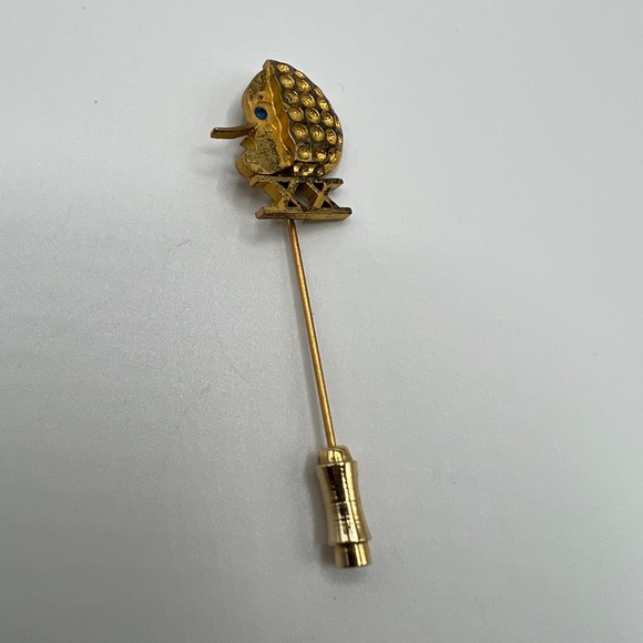 Jewelry | 1979 Lpd Gold Head Pin | Poshmark